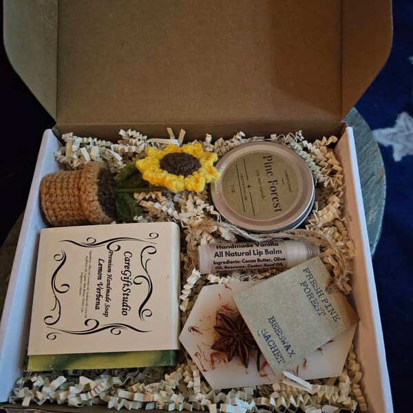 Mothers Gift Box, Gift Box for Grandma, Birthday Gift Set, Self Care ...