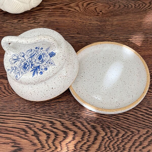 White Abby Ceramic Dutch Oven, Big Ceramic Bread Baker Pot, Handmade ...