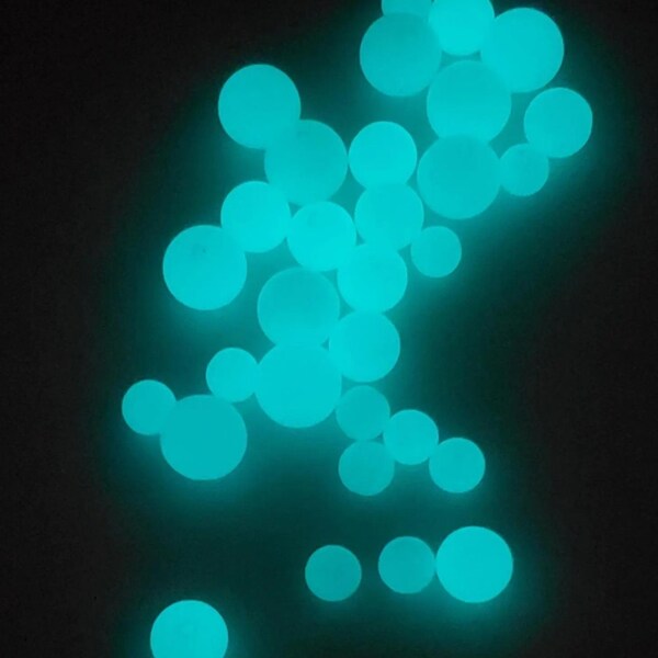 Glow in the Dark Luminous Sphere Stone Smooth Blank Glow Pendant UV ...