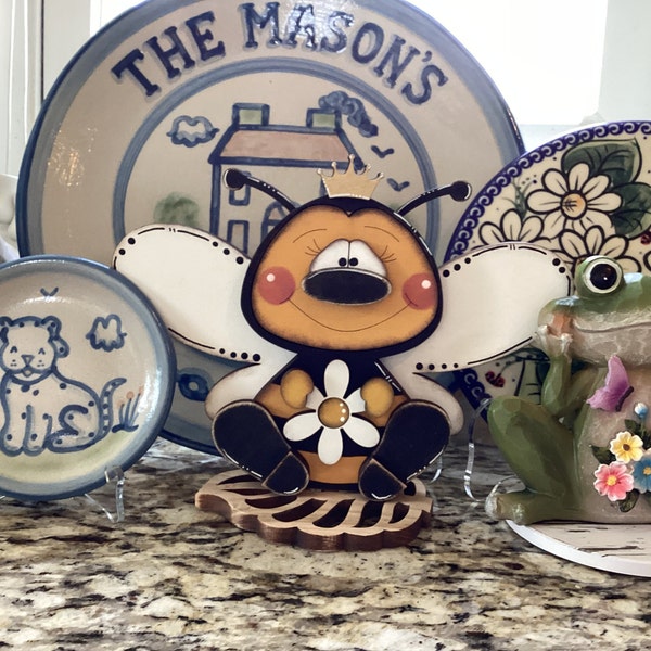 Rustic Wooden Bee Decor - Farmhouse Style Wooden Bee Accent - Queen Bee ...