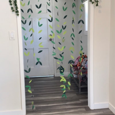 52 Ft Green Leaves Streamer Backdrop, Greenery Garland, Fall Leaves ...