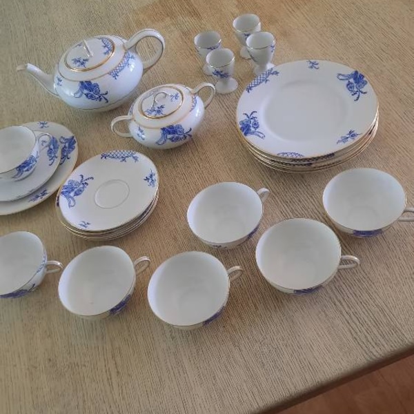 Vintage Rosenthal Classic Rose Collection Vase With Green Flower Decor ...