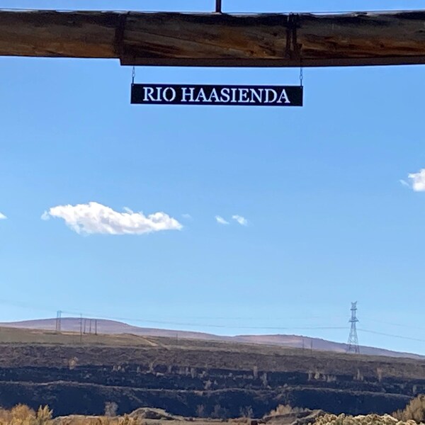 Personalized Hanging Driveway Sign - Ranch Gate Sign - Custom Entry Way ...