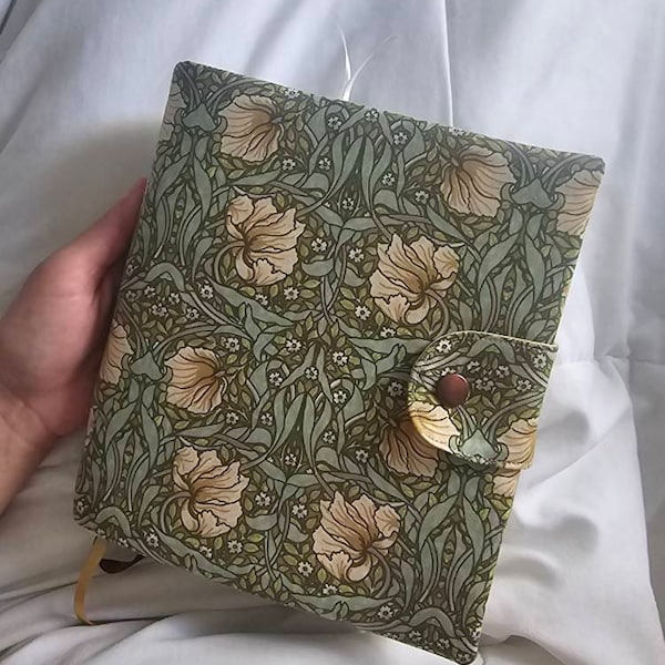 Blue Strawberry Thief Book Sleeve With Closure and Front Pocket – Two ...