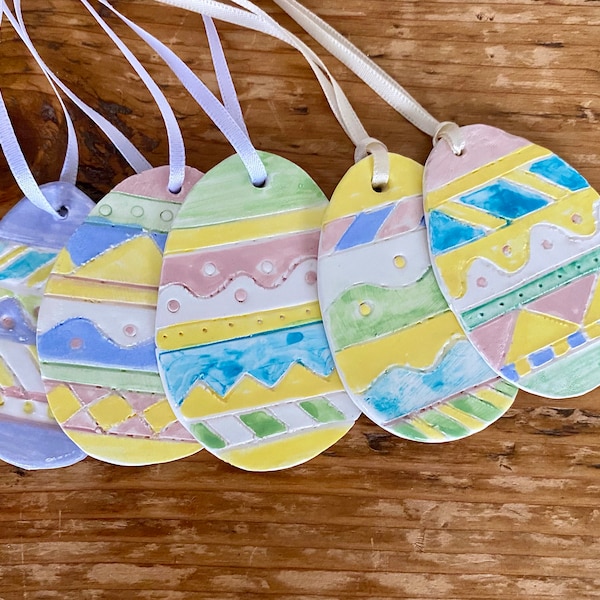 91 Cm / 122 Cm Dot and Cross Pattern Cutting Paper 20 Mm Spacing, Spot ...