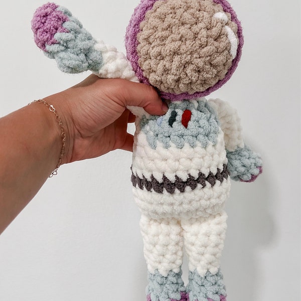 Apollo Astronaut || 12” Astronaut + Alien Finger Puppets, Crochet ...
