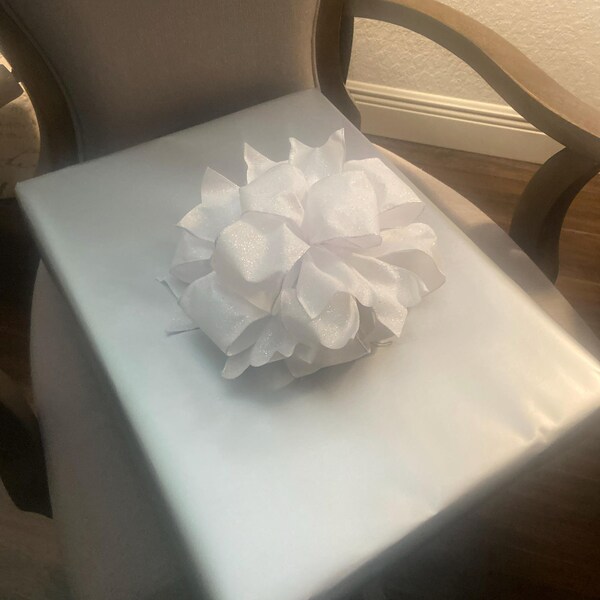 Tree Topper Bows Lantern Bow White and Gold Bow Glitter Christmas Bow ...