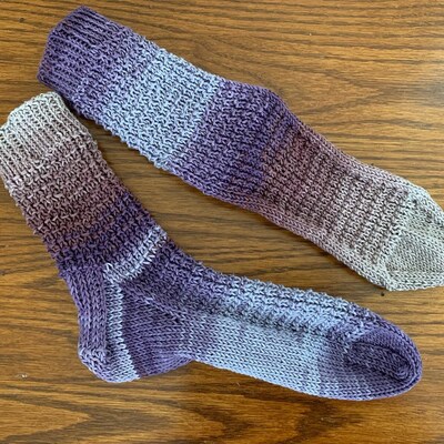 KNITTING PATTERN: Fairy Dust Socks Lace Socks, Ruffle Socks, Hand Knit Socks, Easy Socks, Unisex ...