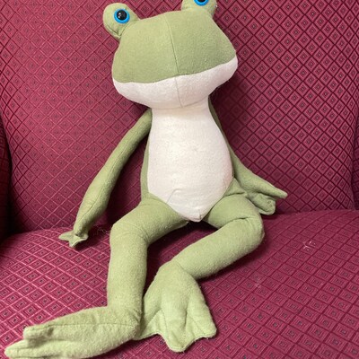 Stuffed Frog PDF Sewing Pattern & Tutorial Stuffed Animals Plush Toys ...