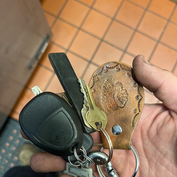 American Wildlife Keychain. 14 Different Animals. - Etsy