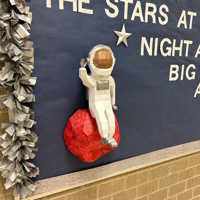 PAPERCRAFT the Little Prince and Fox on the Planet , Papercraft Low ...