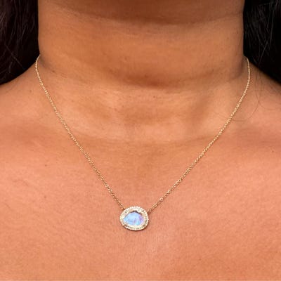 14k Gold Large Engraved Disc Pendant - Etsy