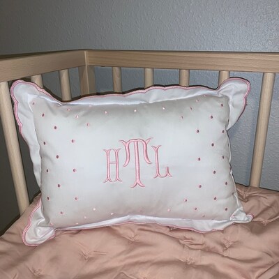 Monogrammed Scallop Edge Guest Towel/scallop Linen Towel/monogrammed ...