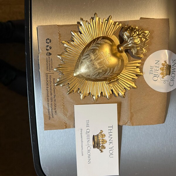 Sacred Heart, Milagro Heart, Gilded Gold Heart Box, Catholic Heart ...