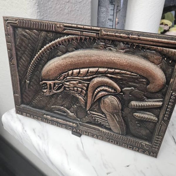 Alien Xenomorph Movie Gift. Weyland Yutani 3D Printed Sign. - Etsy