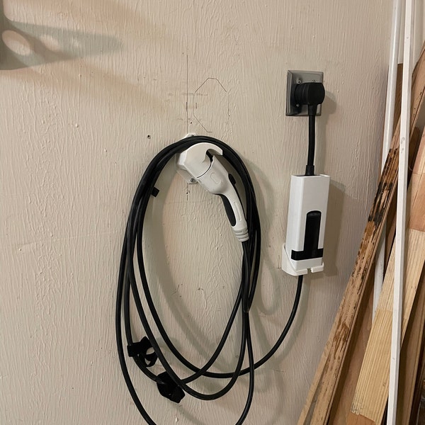 Chevy EVSE for Bolt, Equinox, Blazer, Lyriq / Charger Wall Mount - 3D ...