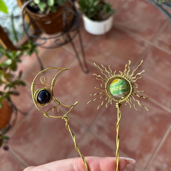 Triple Moon Goddess Plant Trellis for Indoor Plant/ Wire Trellis / Moon ...