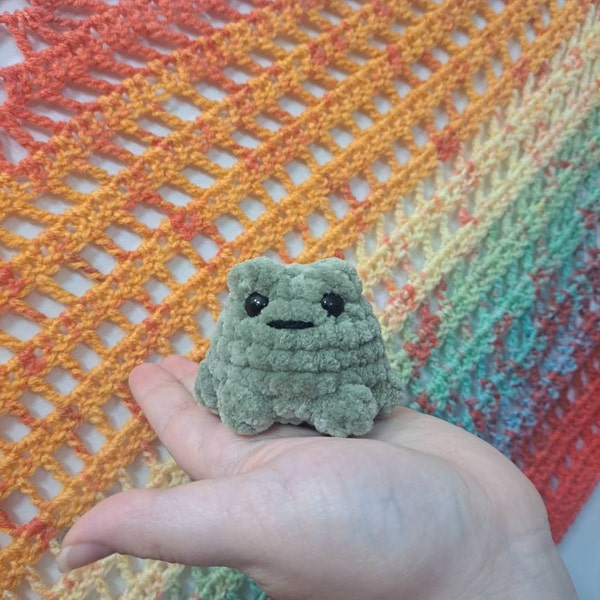 LOW SEW Popping Frog Crochet Pattern, Tilda Toadstool, Frog Pattern ...