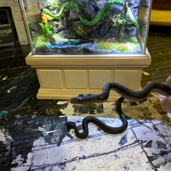 MINIATURE ANIMALS Black SNAKE Figurines Figure Boa Viper Python Mamba ...