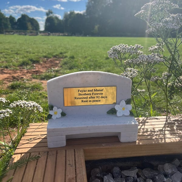 Personalised Engraved Memorial Bench With Engraved Plaque Grave Marker ...