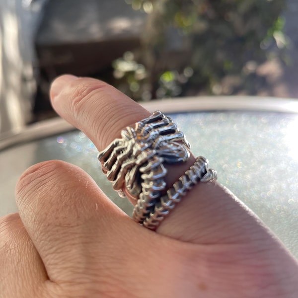 H.R. Giger Inspired , Alien Facehugger Ring, Facehugger, Chestburster ...