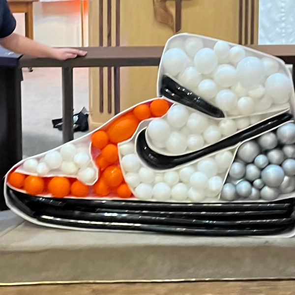 Sneaker From Balloons, Shoe Mosaic From Balloons, Decor Ideas, Mosaic ...