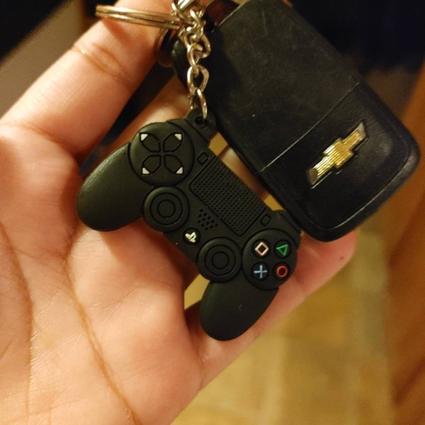 Game Controller Keychain 6 Colors Video Game Controller Keychain ...
