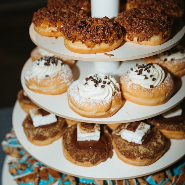 Présentoir à cupcakes rond, 7 niveaux, 200 cupcakes, présentoir tour à ...