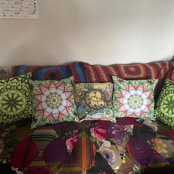 Wheel of the Year Pagan Altar Cloth Table Cloth Wall Hanging Wicca Scarf 100 Cm X 100 Travel ...