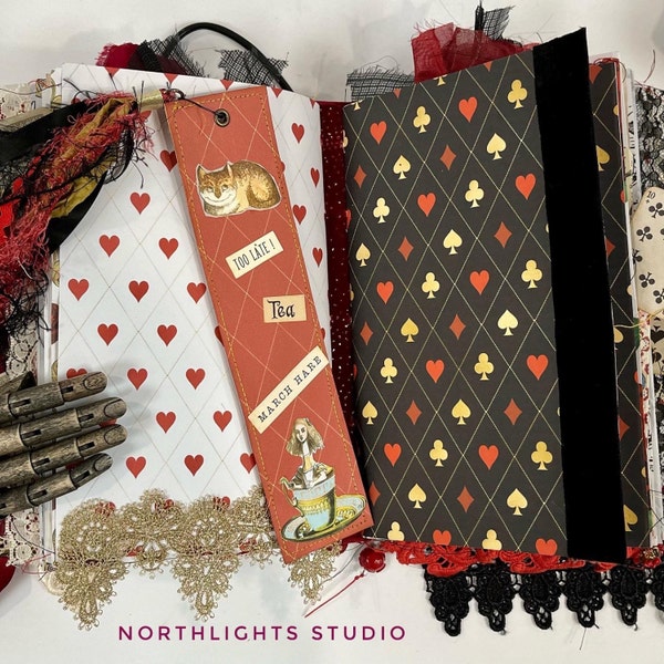 Queen of Hearts Digital Paper – Royal Crowns and Diamonds (digital ...