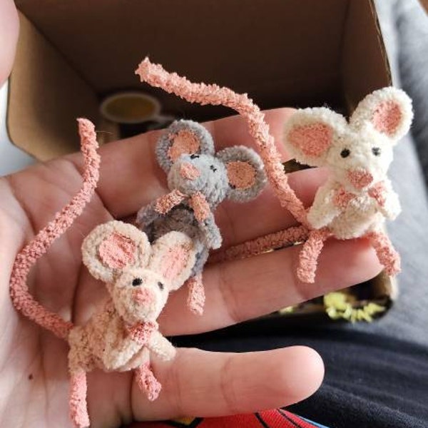 Surprise Funny Feral One Posable Chenille Stem, Pipe Cleaner Kitty Cat ...