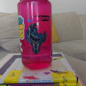 Tri-maas : Acotarthroneofglasscrescentcity Sticker - Etsy