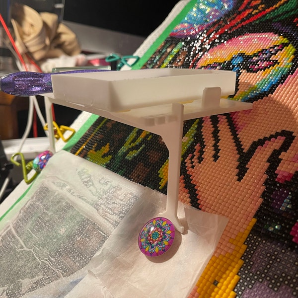 3D Printed 5D Diamond Painting Tray Table for Slanted Surfaces ...