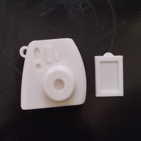 Insta Photo Camera Keychain 3D Stl Files, 3D Keychain Print Files ...