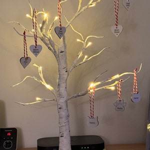 Freestanding Family Tree Kit With Birds and a Rabbit and 10 Hearts ...