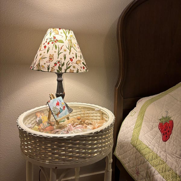 Winnie the Pooh Accent Lamp, Classic Pooh Eeyore Tigger Piglet Baby ...