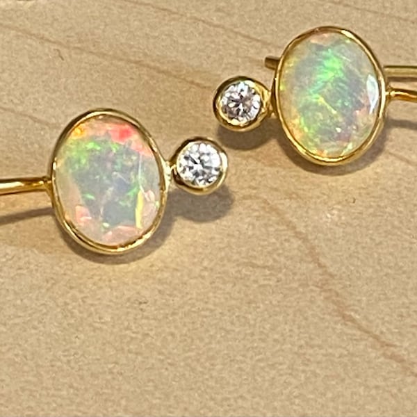 Natural 5 Carats Round Snow Opal, Opal With Full Fire Round Opal ...