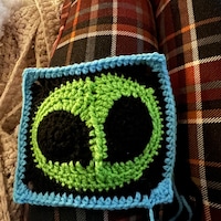 Alien Head Granny Square - Etsy UK