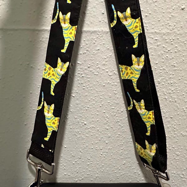 Retro Gamer Aliens on Black Guitar Strap - Etsy