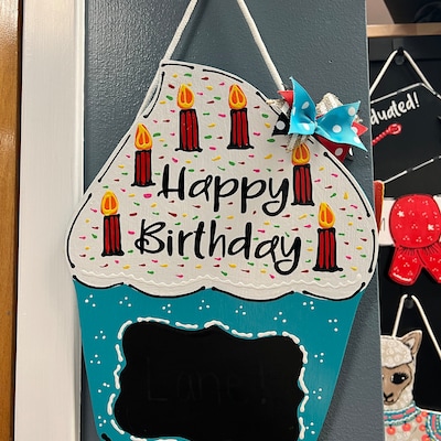 HAPPY BIRTHDAY CHALKBOARD Cupcake Sign Wall Art Door Hanger Plaque ...