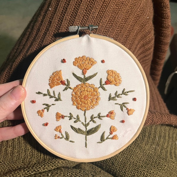 Spring Wreath Embroidery Digital Pattern / Floral Embroidery Pattern ...