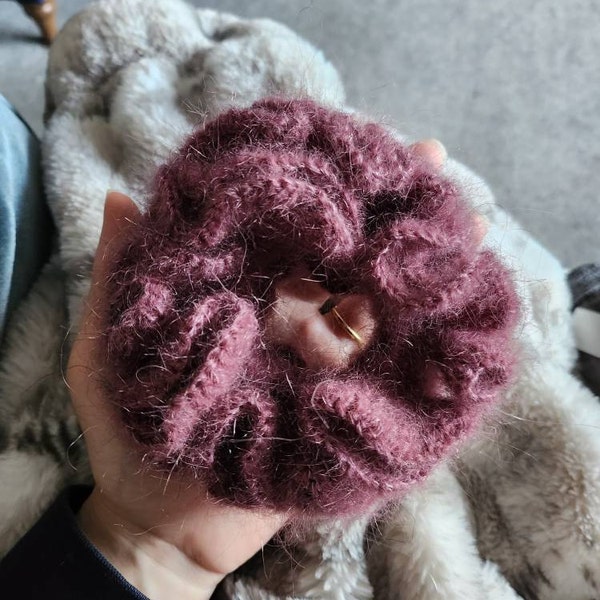 Meganfaithmakes' Seaweed Scrunchie Crochet Pattern PDF (english) - Etsy
