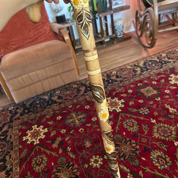 Walking Cane for Ladies Chamomile Flower, Hand-carved Pretty Cane With ...