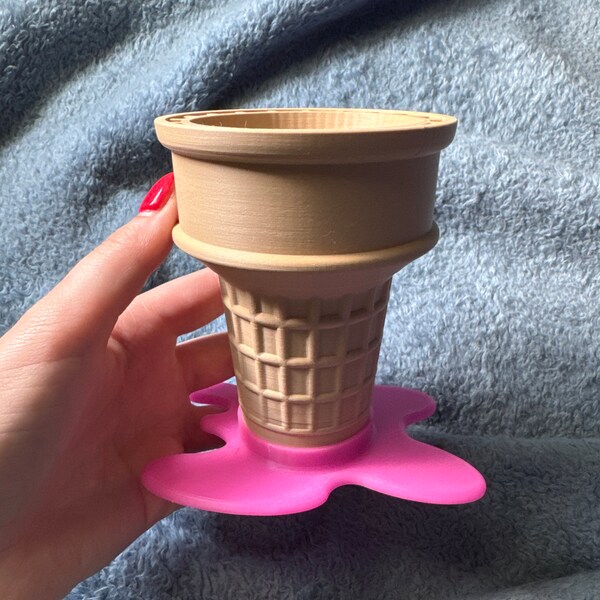 Wall Planter the Wall Poppy With Hidden Drip Tray - Etsy