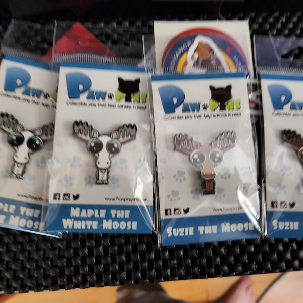 Cute Moose Enamel Pin, Moose Pin Gift, Hard Enamel Animal Pin, Animal ...