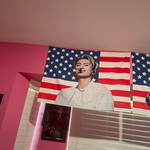 Loona Chuu Salute Flag Banner, Chuu American Flag Tapestry, Chuu Merch ...