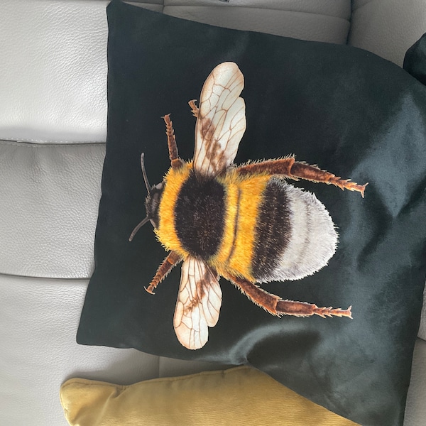 Bee Velvet Cushion Cover. Green Bee Cushion. Bee Cushion, Bees - Etsy