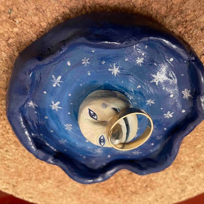 Walnut Shell Miniature Wren Unique Cottagecore Decoration Versatile ...