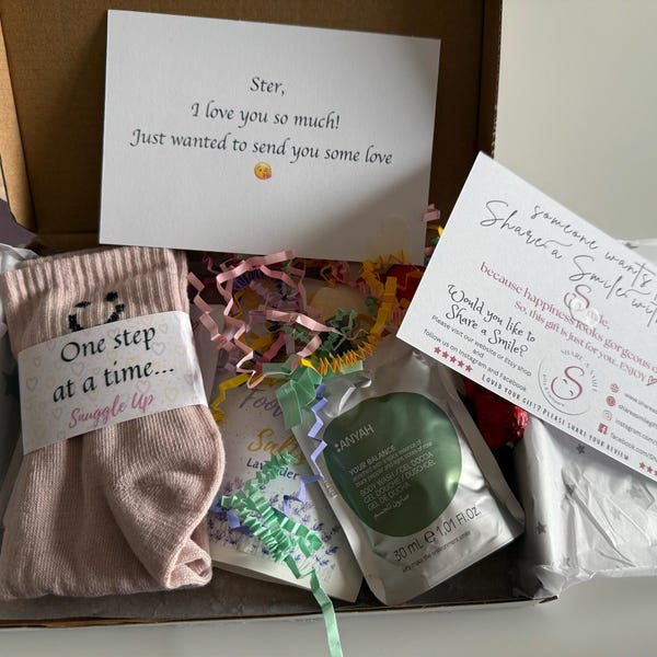 ULTIMATE TEENAGE GIRL Pick Me up Birthday Spa Treat Gift Box, Teenage ...