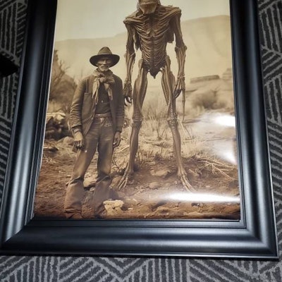 Vintage Alien Art, Dark Academia Cowboy, Wild West, Vintage, Dark Art ...